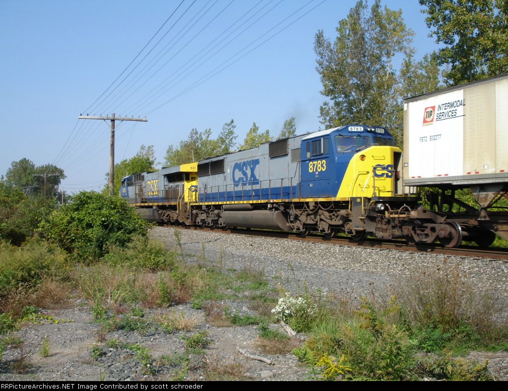 CSX 8783 & CSX 631 WB on the West Shore Branch